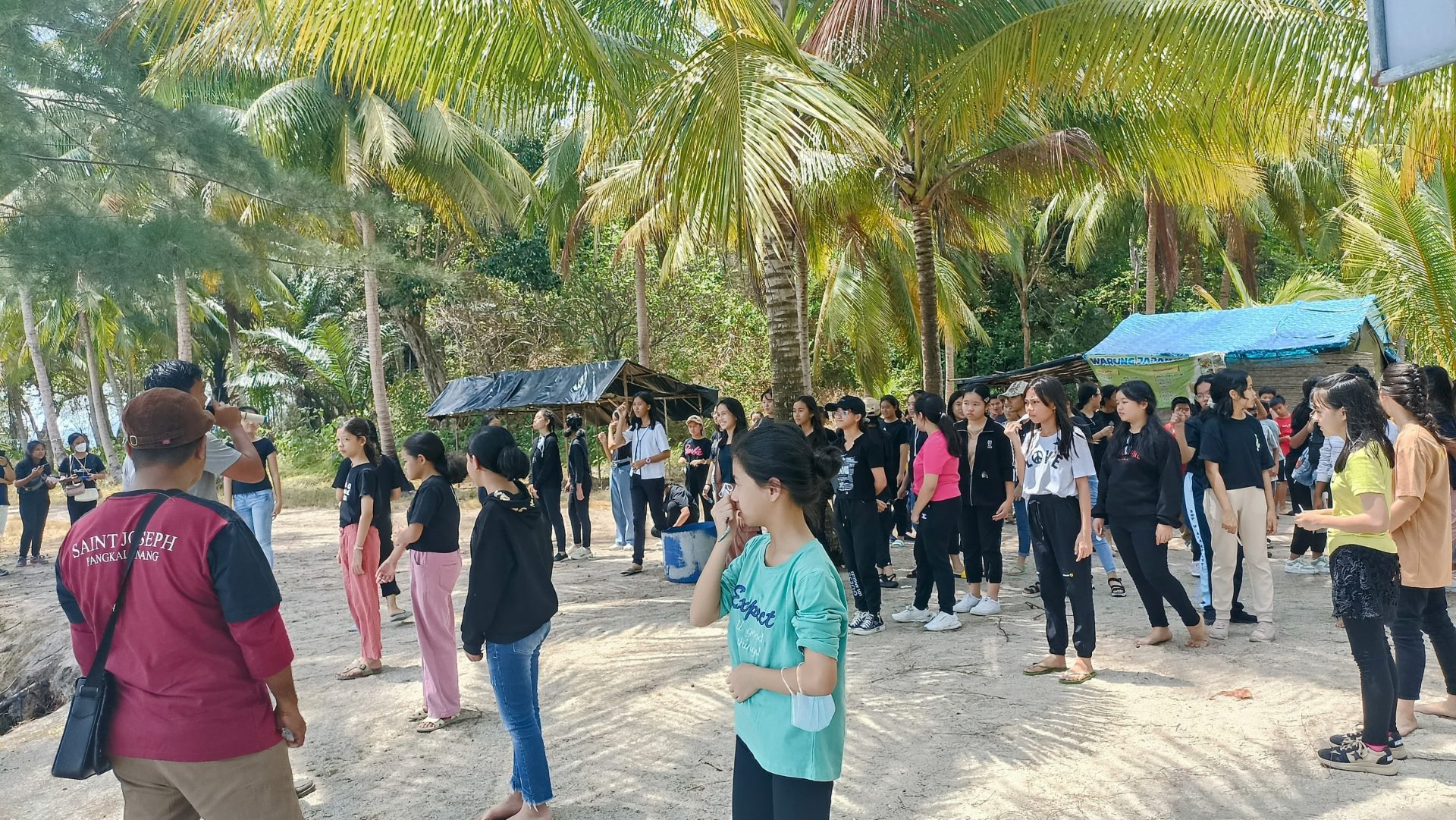 Perjalanan Rohani dan Kebahagiaan Bersama SMP Maria Goretti di Bulan ...